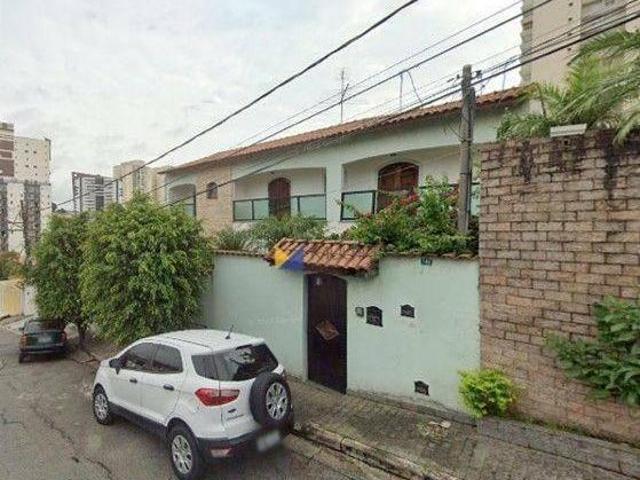 Sobrado para venda em Vila Galvão de 309.00m² com 5 Quartos, 5 Suites e 6 Garagens