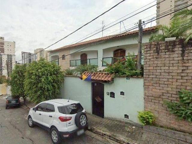 Sobrado para venda em Vila Galvão de 309.00m² com 5 Quartos, 5 Suites e 6 Garagens