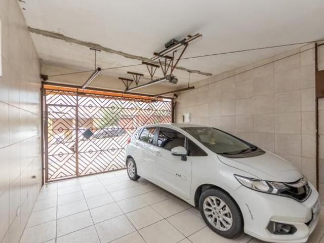 Sobrado para venda em Vila Guarani Z Sul com 3 quartos, sendo 1 suíte, 196m²