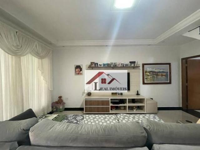 Sobrado para venda em Vila Guiomar de 300.00m² com 3 Quartos e 1 Suite