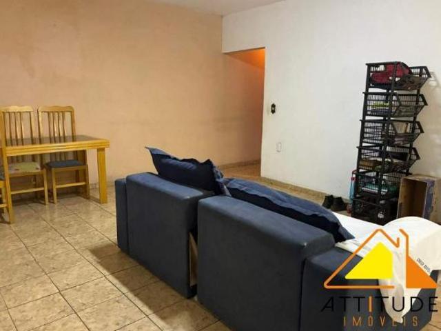 Sobrado para venda em VILA HUMAITA de 226.00m² com 6 Quartos, 2 Suites e 6 Garagens