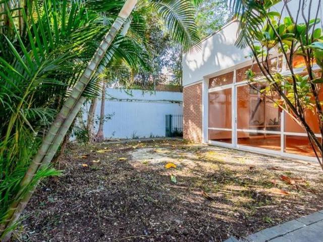 Sobrado para venda em Vila Ida com 6 quartos, sendo 3 suítes, 449m²