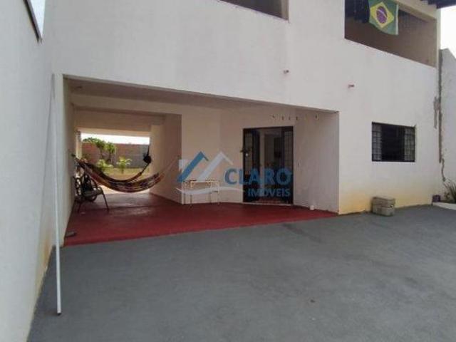 Sobrado para venda em Vila Industrial de 173.00m² com 3 Quartos, 1 Suite e 5 Garagens