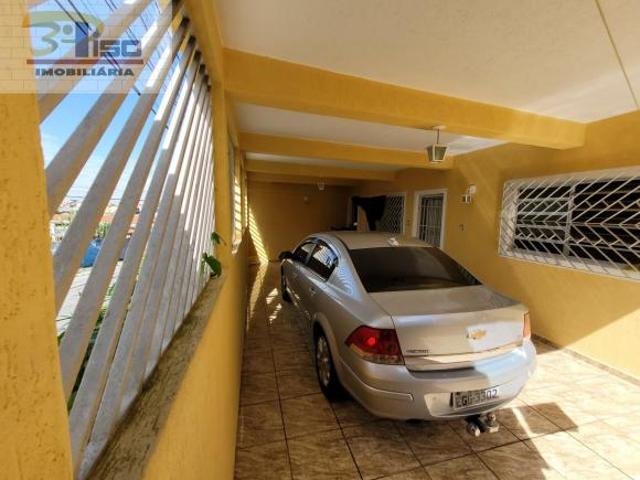 Sobrado para venda em Vila Industrial de 200.00m² com 3 Quartos e 3 Garagens