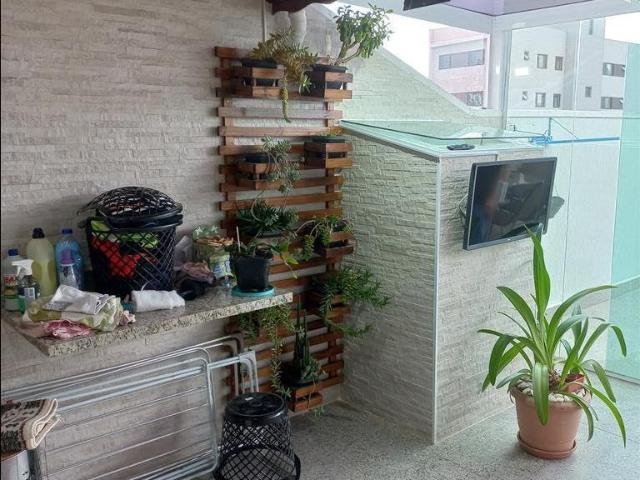 Sobrado para venda em Vila Invernada em São Paulo São Paulo de 210.00m² com 3 Quartos, 1 Suíte e 2 Garagens