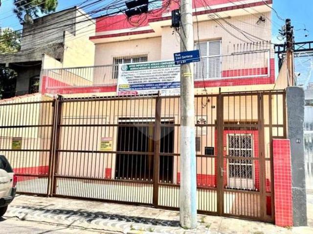 Sobrado para venda em Vila Lidio Santana de 258.50m² com 1 Quarto e 10 Garagens