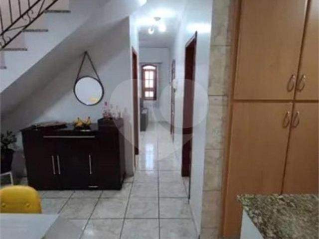 Sobrado para venda em Vila M Genoveva de 110.00m² com 3 Quartos e 5 Garagens