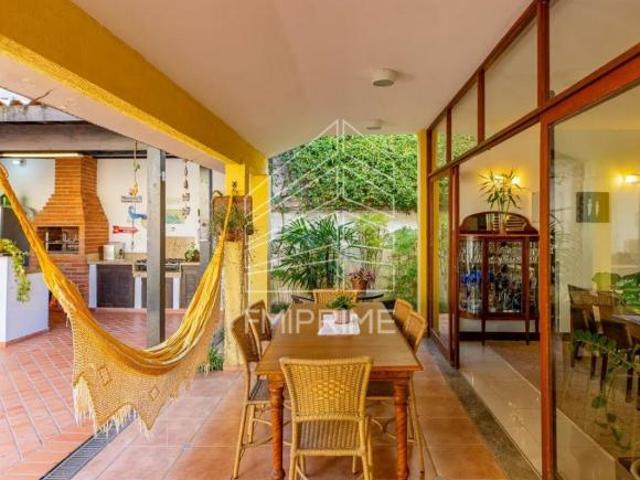 Sobrado para venda em Vila Madalena com 4 quartos, sendo 2 suítes, 351m²