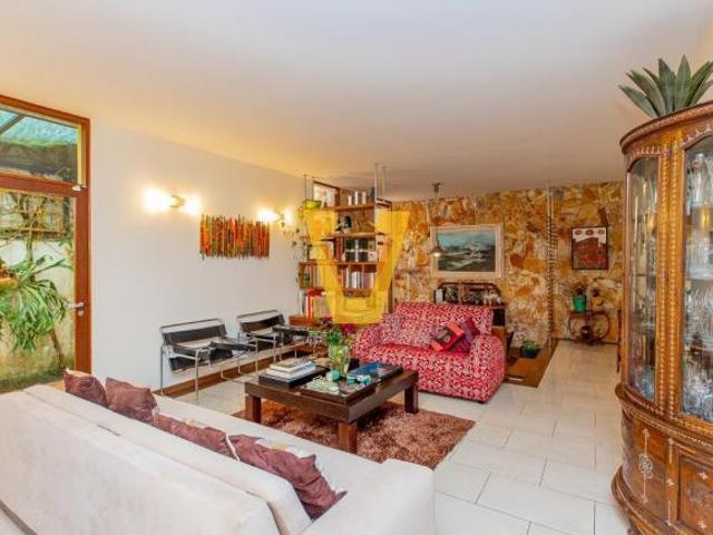 Sobrado para venda em Vila Madalena com 4 quartos, sendo 2 suítes, 351m²
