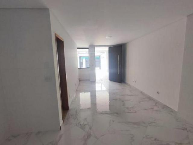 Sobrado para venda em Vila Marieta de 140.00m² com 3 Quartos, 3 Suites e 4 Garagens