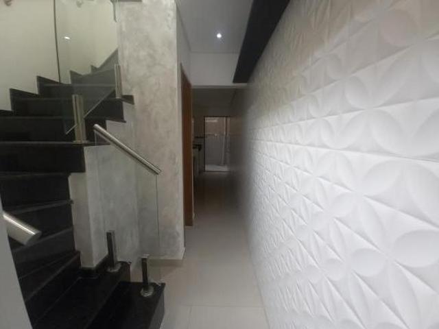 Sobrado para venda em Vila Marieta de 104.00m² com 2 Quartos, 2 Suites e 2 Garagens
