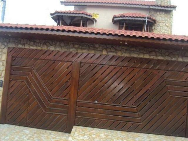 Sobrado para venda em Vila Marieta de 70.00m² com 3 Quartos, 1 Suite e 3 Garagens