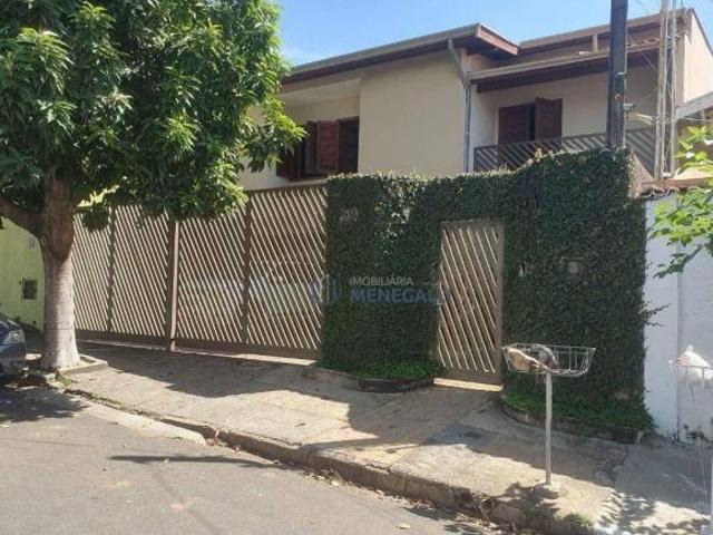 Sobrado para venda em Vila Monteiro de 257.00m² com 3 Quartos, 1 Suite e 4 Garagens