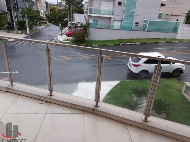 Sobrado para venda em Vila Moraes de 320.00m² com 3 Quartos, 3 Suites e 4 Garagens