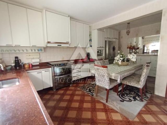 Sobrado para venda em Vila Nossa Senhora Das Vitórias de 300.00m² com 3 Quartos, 1 Suite e 5 Garagen