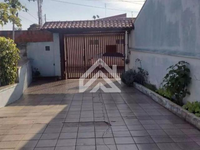 Sobrado para venda em Vila Nova de 250.00m² com 4 Quartos e 4 Garagens