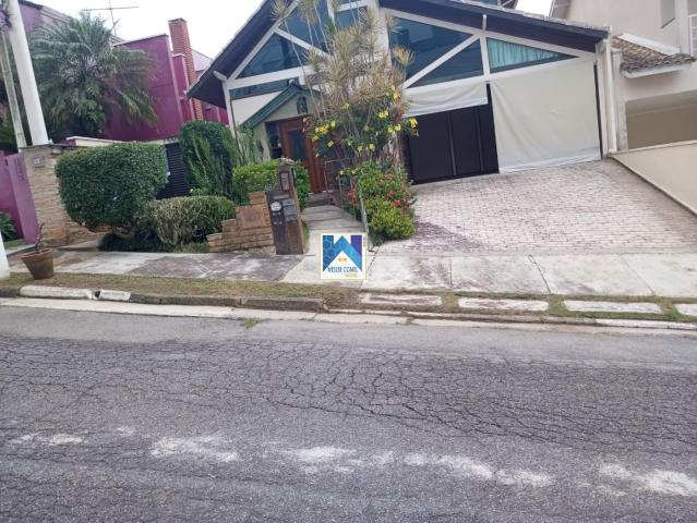 Sobrado para venda em Vila Oliveira em Mogi Das Cruzes São Paulo de 249.00m² com 3 Quartos, 3 Suítes e 4 Garagens