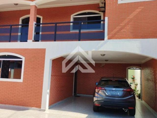 Sobrado para venda em Vila Operária de 245.00m² com 3 Quartos e 1 Garagem