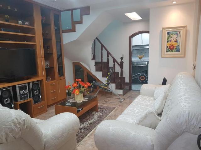 Sobrado para venda em Vila Paranaguá em São Paulo São Paulo de 135.00m² com 3 Quartos, 1 Suíte e 2 Garagens