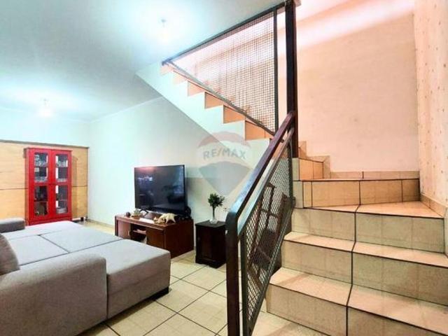 Sobrado para venda em Vila Penha Do Rio Do Peixe de 260.00m² com 3 Quartos, 1 Suite e 2 Garagens