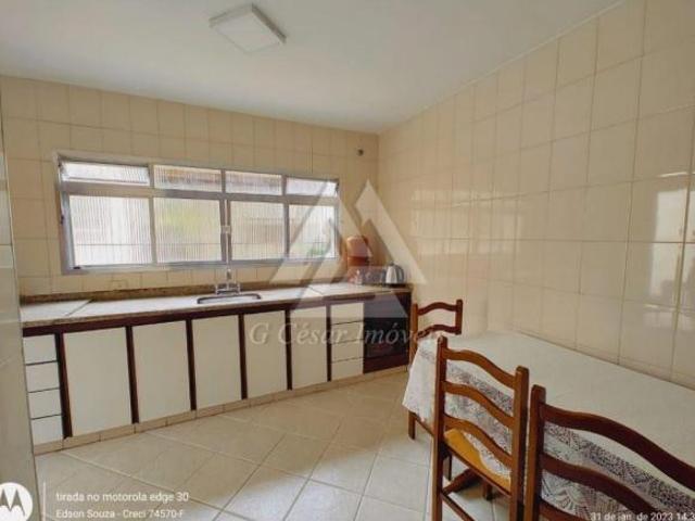 Sobrado para venda em Vila Pinheirinho de 161.00m² com 3 Quartos, 1 Suite e 3 Garagens