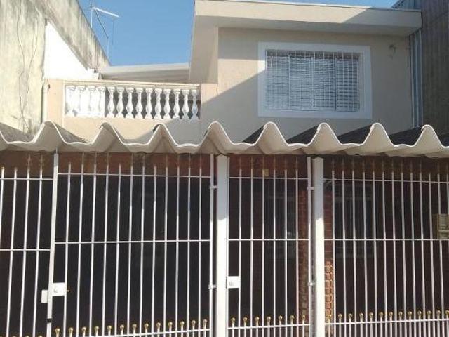 Sobrado para venda em Vila Pierina de 148.00m² com 2 Quartos e 3 Garagens