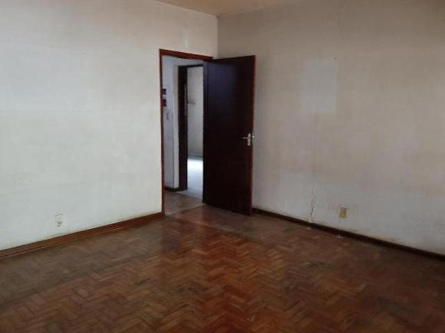 Sobrado para venda em Vila Ponte Rasa de 259.00m² com 4 Quartos e 2 Garagens