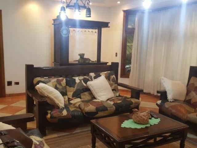 Sobrado para venda em Vila Ré de 378.00m² com 4 Quartos, 1 Suite e 3 Garagens