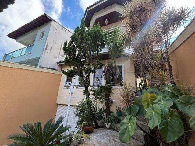 Sobrado para venda em Vila Rosália com 4 quartos, sendo 2 suítes, 210m²