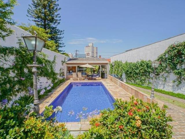 Sobrado para venda em Vila Rosália com 3 quartos, sendo 3 suítes, 297m²