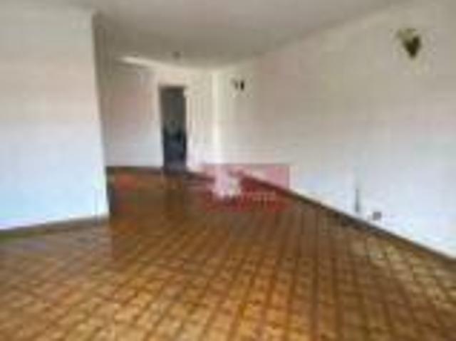 Sobrado para venda em Vila Rosália de 167.00m² com 5 Quartos e 4 Garagens