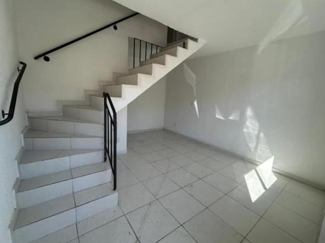 Sobrado para venda em Vila São Geraldo de 60.00m² com 2 Quartos e 1 Garagem