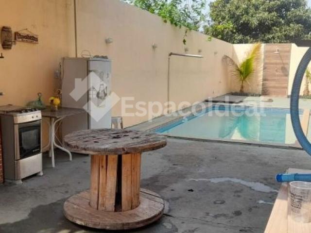 Sobrado para venda em Vila São Paulo de 250.00m² com 4 Quartos e 5 Garagens