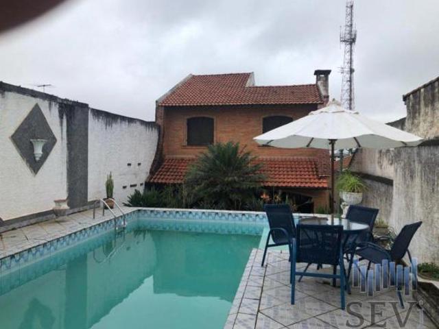 Sobrado para venda em Vila São Pedro de 288.00m² com 3 Quartos, 1 Suite e 4 Garagens
