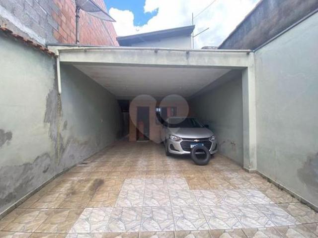 Sobrado para venda em Vila Santa Terezinha de 222.00m² com 3 Quartos e 4 Garagens
