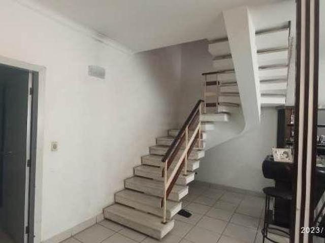 Sobrado para venda em Vila Salete de 283.00m² com 3 Quartos, 1 Suite e 4 Garagens