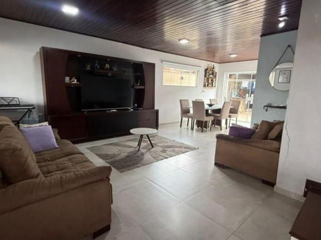 Sobrado para venda em Vila Suissa de 180.00m² com 3 Quartos, 1 Suite e 4 Garagens
