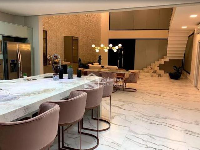 Sobrado para venda em Villa Lobos de 450.00m² com 3 Quartos, 3 Suites e 6 Garagens