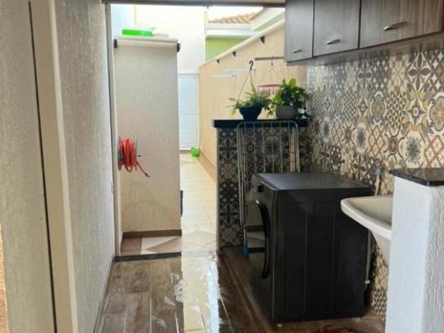 Sobrado para venda em Village Damha 2 de 259.00m² com 4 Quartos, 1 Suite e 4 Garagens