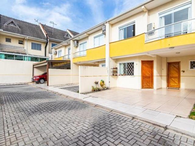 Sobrado para venda em Xaxim de 101.26m² com 3 Quartos, 1 Suite e 2 Garagens
