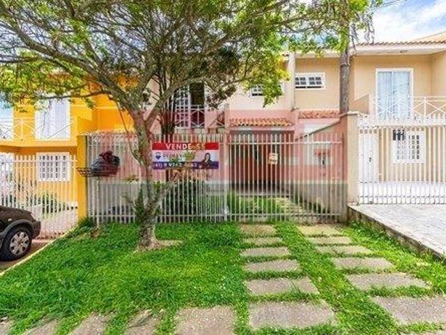 Sobrado para venda em Xaxim de 126.00m² com 3 Quartos, 1 Suite e 1 Garagem