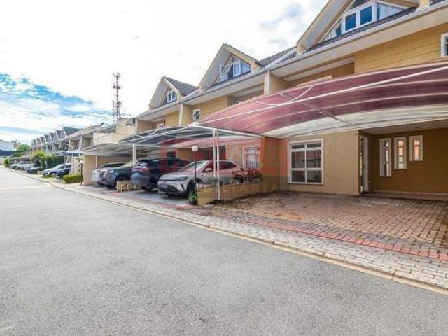 Sobrado para venda em Xaxim de 156.39m² com 3 Quartos, 1 Suite e 2 Garagens