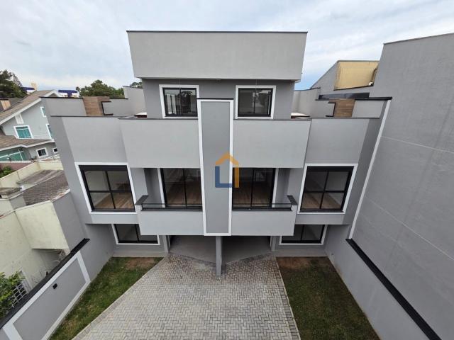 Sobrado para venda em Xaxim em Curitiba Paraná de 165.00m² com 3 Quartos, 1 Suíte e 1 Garagem