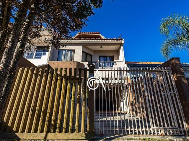 Sobrado para venda em Xaxim em Curitiba Paraná de 110.00m² com 3 Quartos, 1 Suíte e 3 Garagens