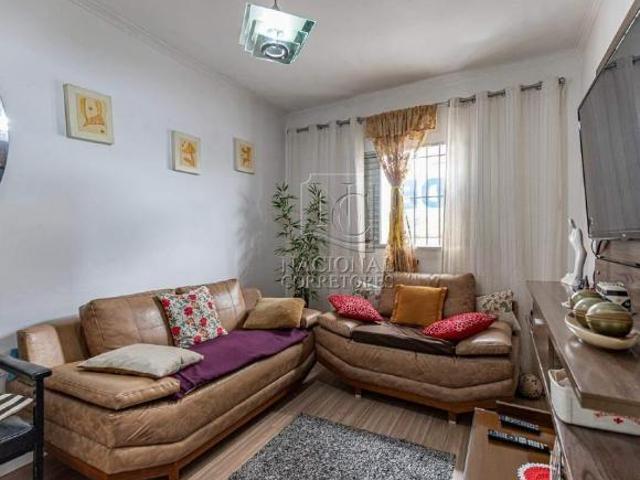 Sobrado para venda ou permuta na Vila Lucinda, 242 m² de área construída, terren