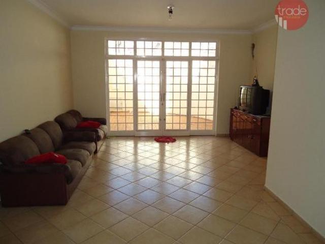 Sobrado para venda no Alto da Boa Vista com 03 dormitórios e piscina