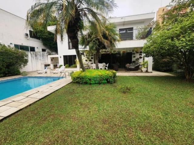 Sobrado para Venda no Alto da Lapa, 3 dorms, 1 suíte e Piscina