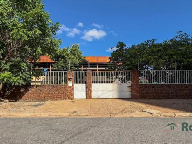 Sobrado para venda no Bairro Duque de Caxias II, Cuiabá
