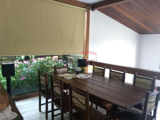 Sobrado para venda no Horto Florestal, 4 suítes, closet, piscina, sauna, 4 vagas