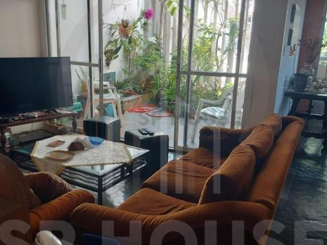 Sobrado para venda no Jardim Londrina, 4 suítes, 400m²